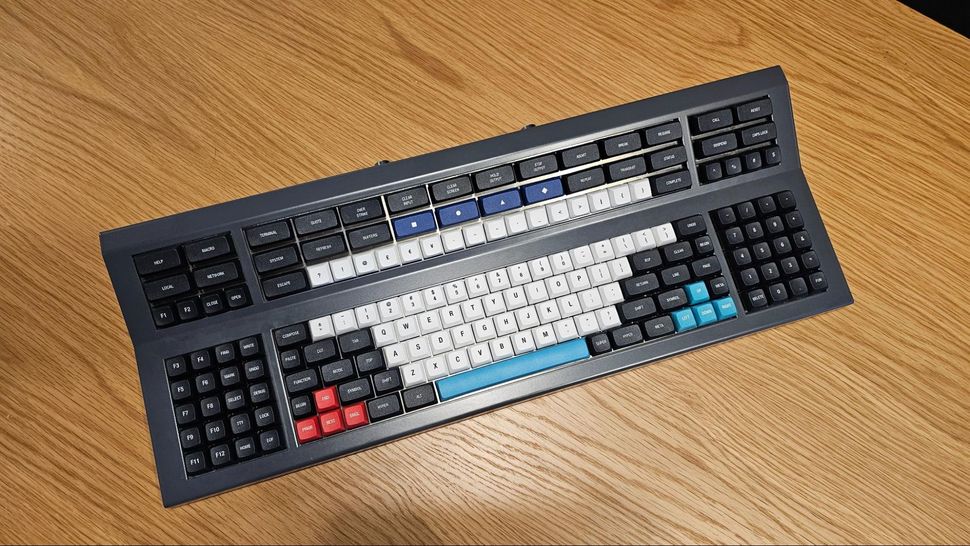 I’m typing this on the world’s largest keyboard, a 178-key beast ...