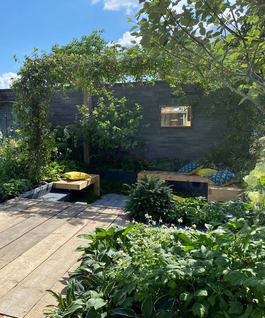 Dog-friendly backyard ideas: 10 looks for a fun, safe space | Homes and ...