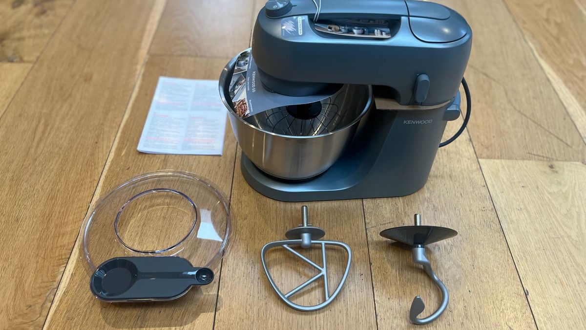 Kenwood Go KZM35.000GY Stand Mixer review | Top Ten Reviews