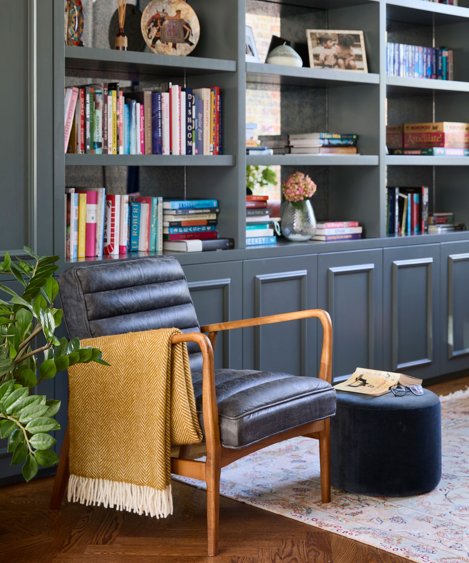 How do you design a bookshelf? | Homes and Gardens