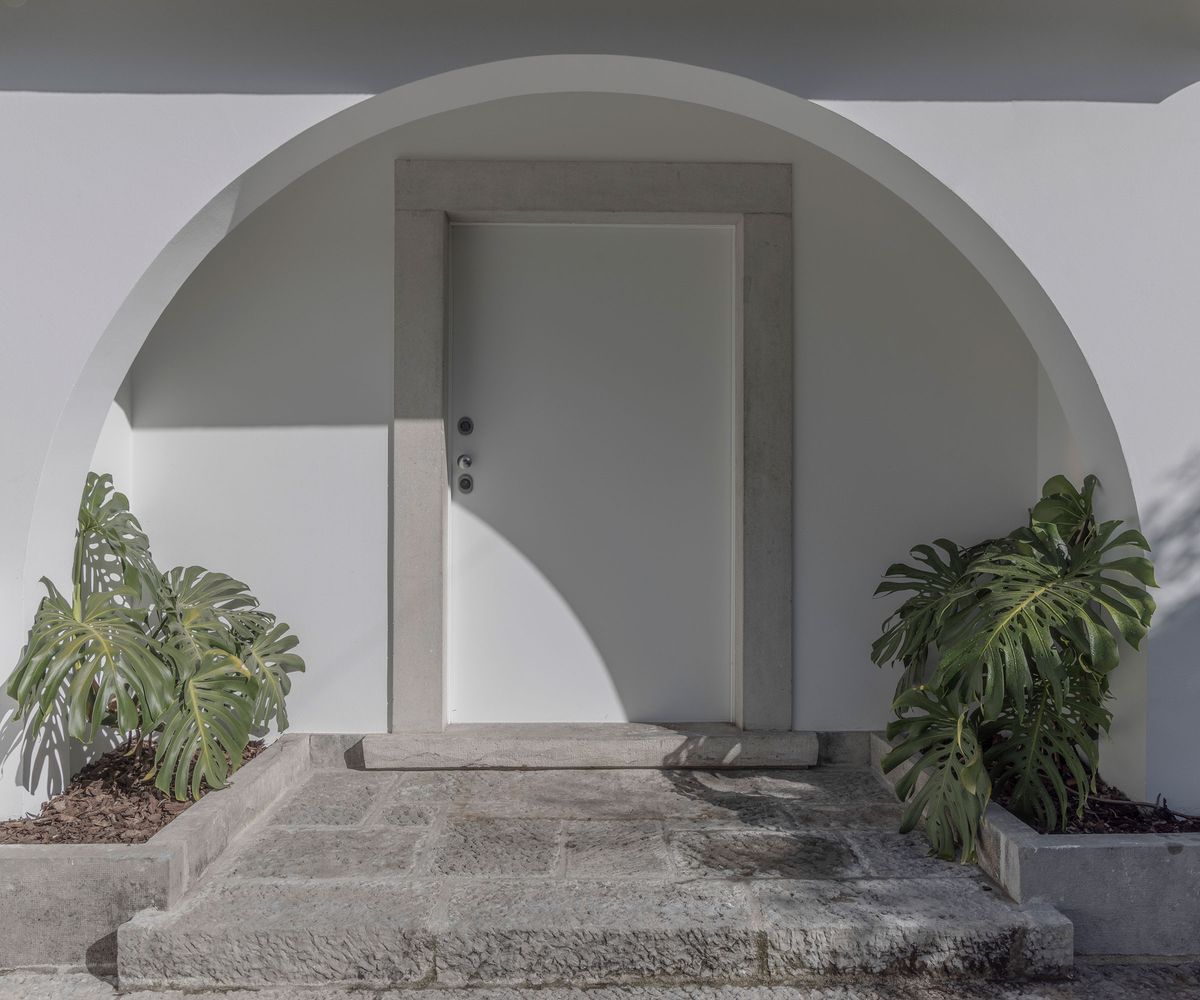 12 modern porch ideas for a stunning entrance | Homebuilding