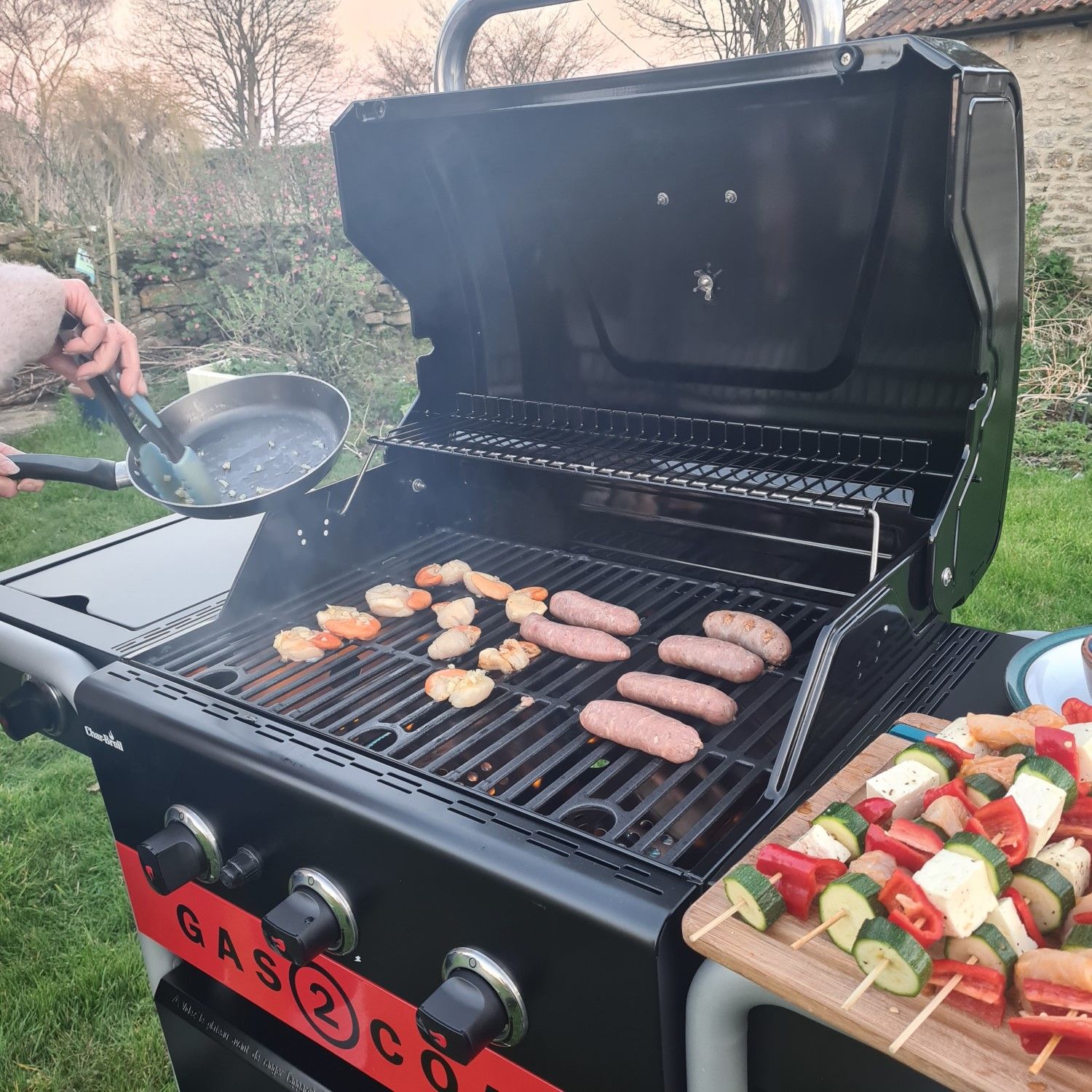 Char-Broil Gas2Coal BBQ review: a brilliant hybrid barbecue | Gardeningetc
