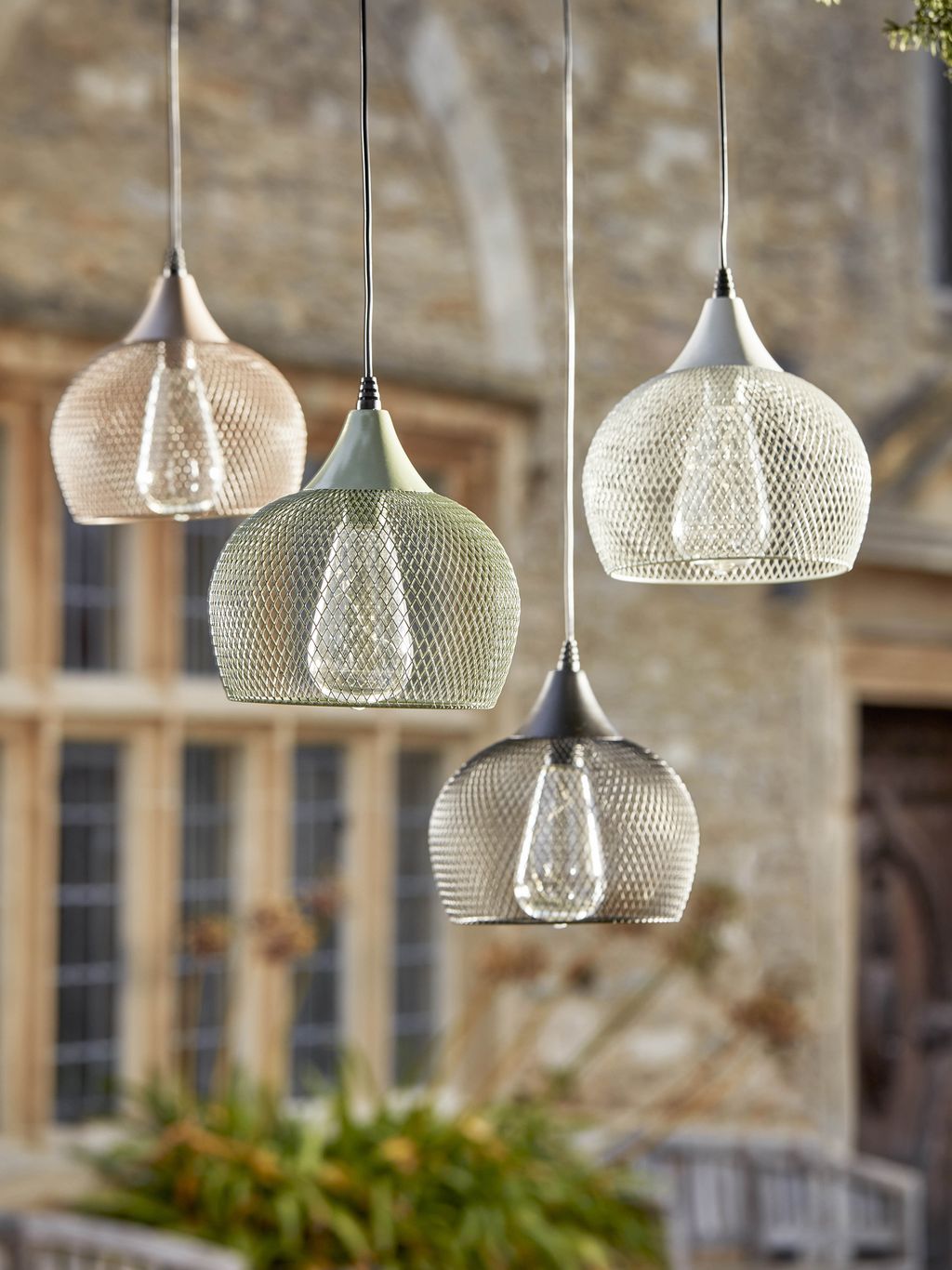 Solar garden lighting ideas: 18 pretty, energy-saving ideas | Homes and ...