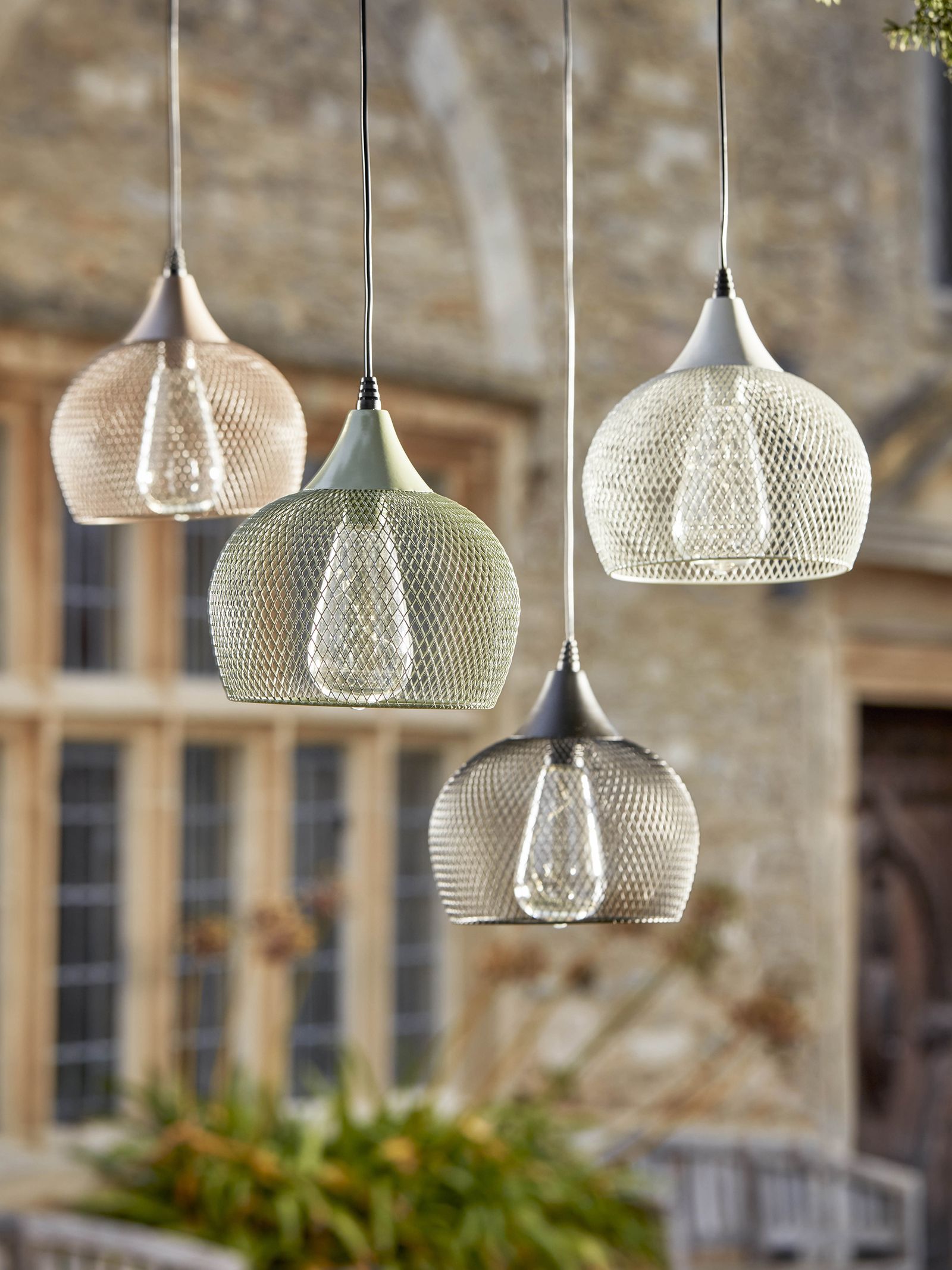 Solar garden lighting ideas: 18 pretty, energy-saving ideas | Homes and ...