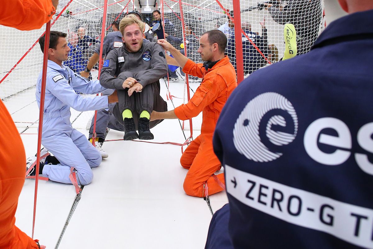 In Photos: Zero-G Flight Grants Weightless Wishes for Kids | Space