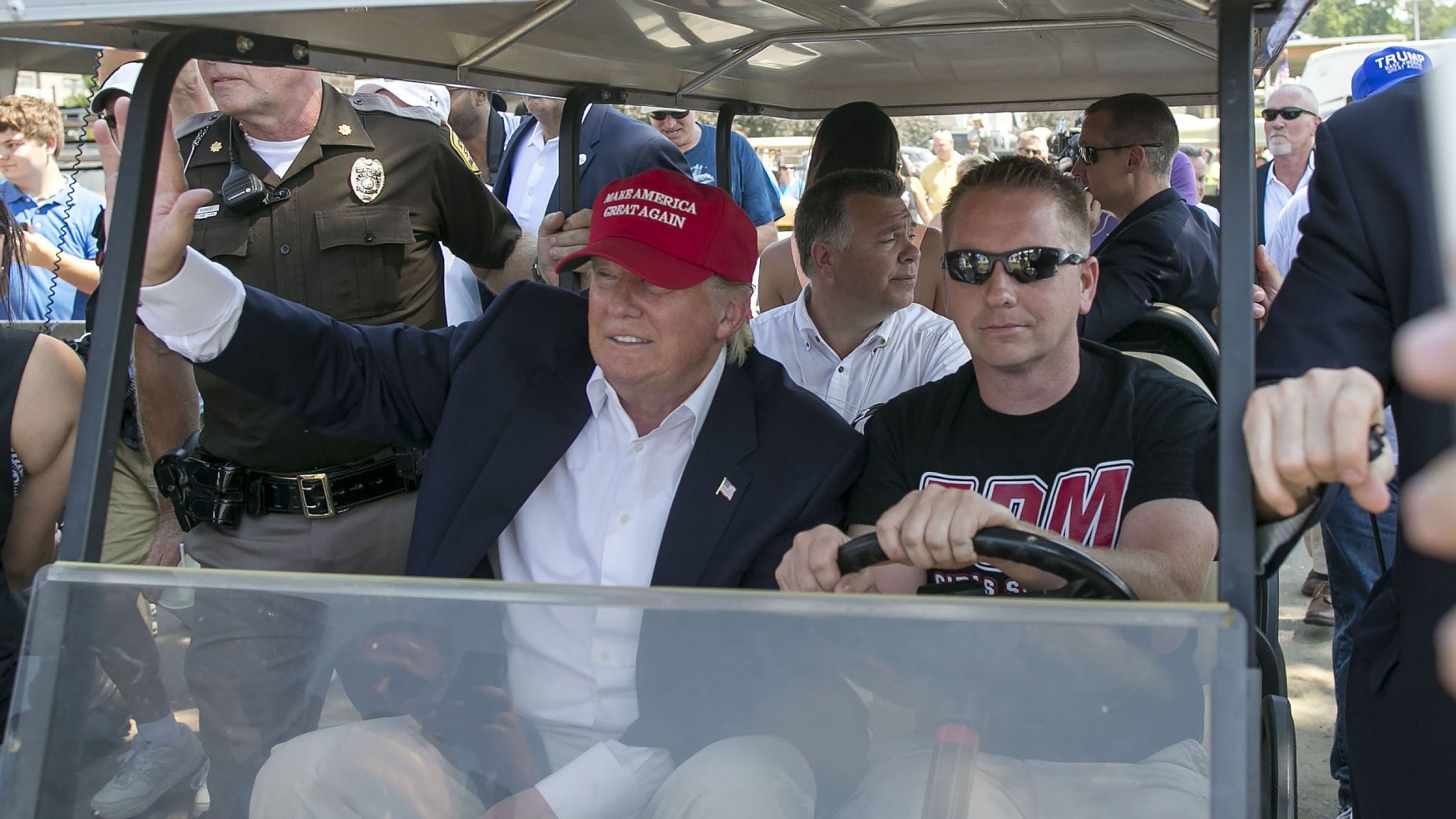 Donald Trump Rode in a Golf Cart, While Fellow G7 Leaders Walked ...