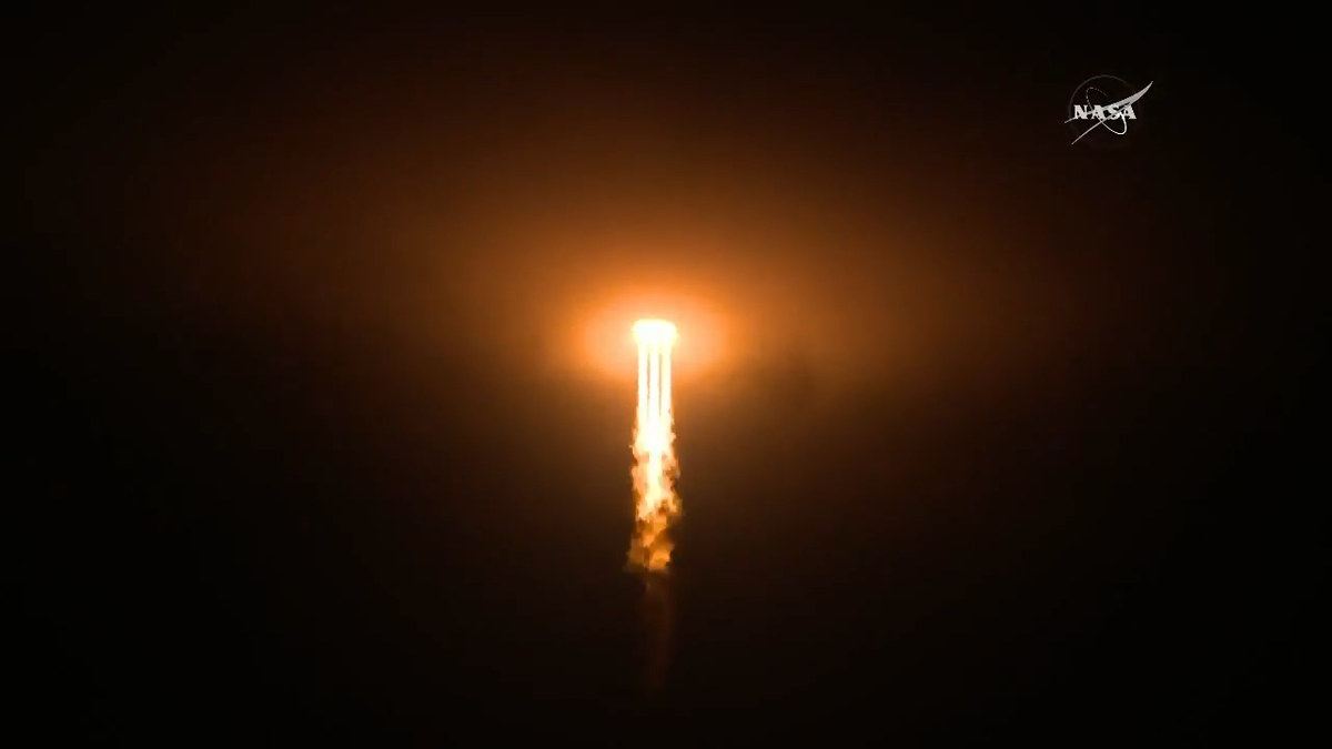 Launch Photos! NASA's Parker Solar Probe Blasts Off to Touch the Sun ...