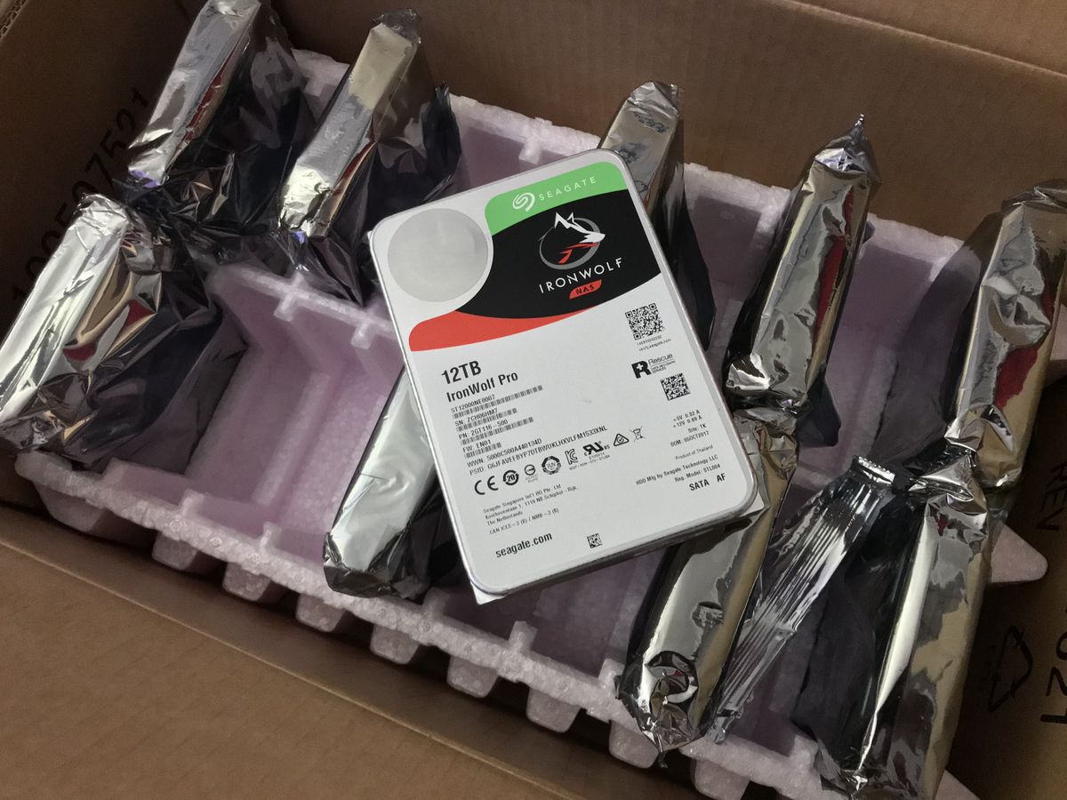 My 120TB NAS is faster than an SSD | PC Gamer