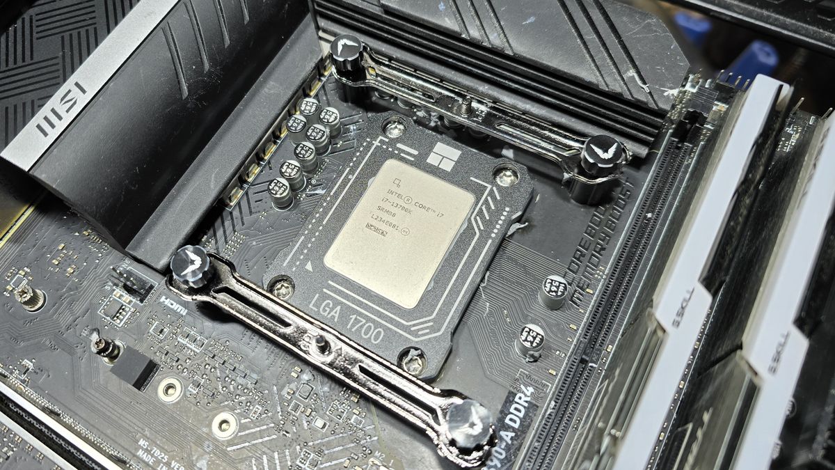 Valkyrie Syn 360 AIO Liquid Cooler Review: A strong AIO marred by beta ...