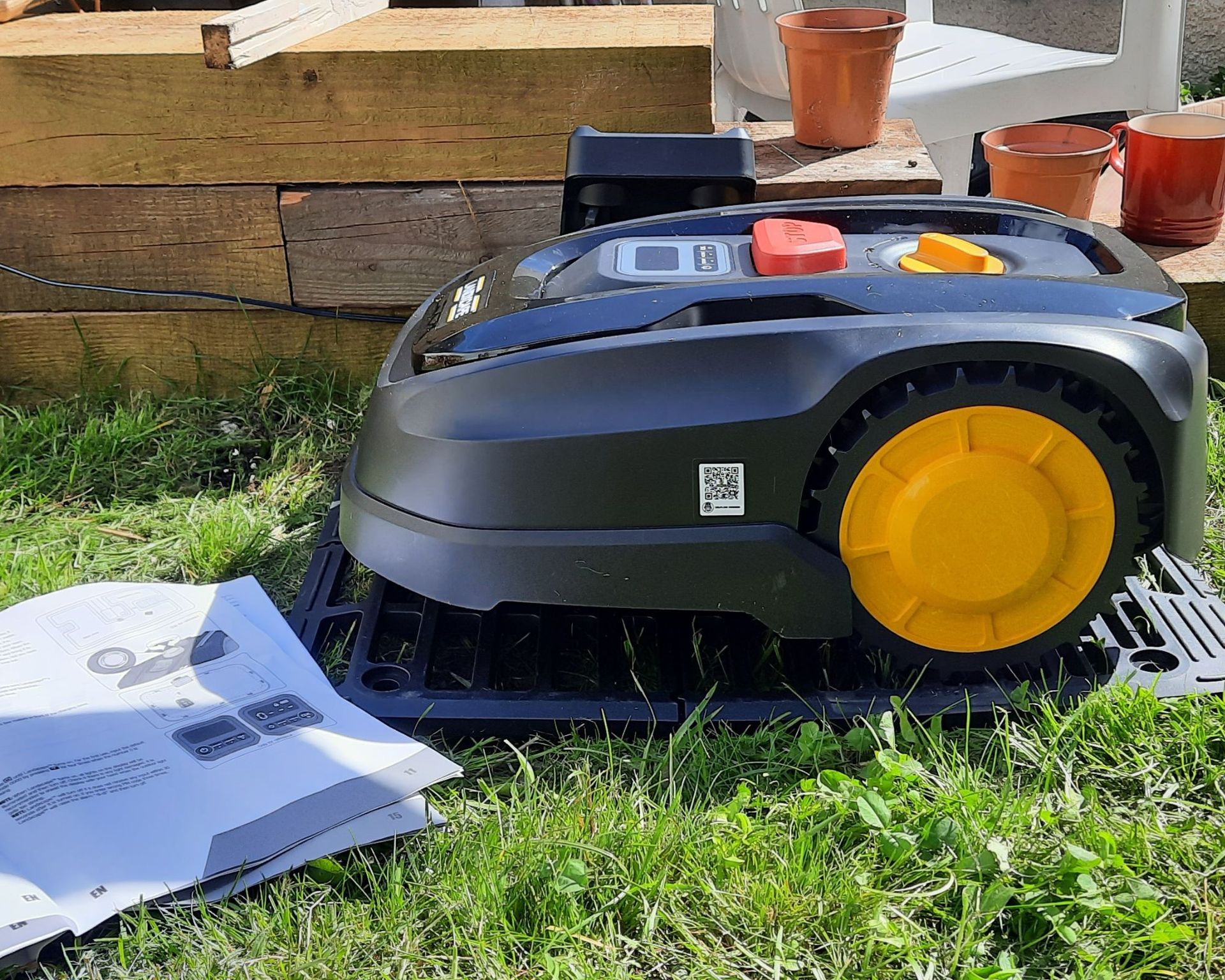 Landxcape LX796 robotic lawn mower review | Gardeningetc