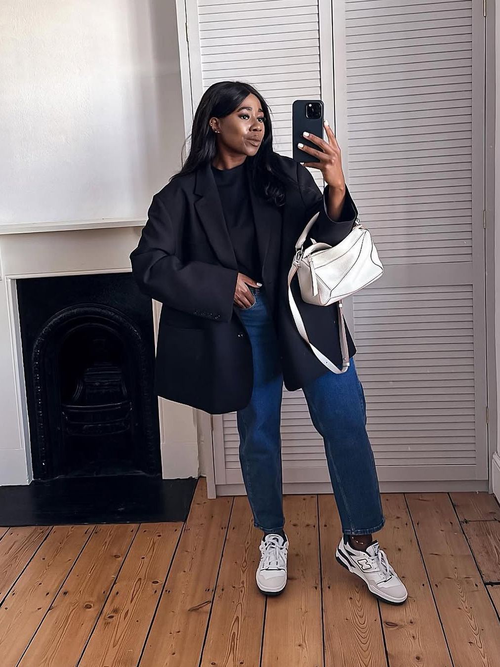 6 Chic Shoes to Wear With Cropped Jeans This Winter | Who What Wear