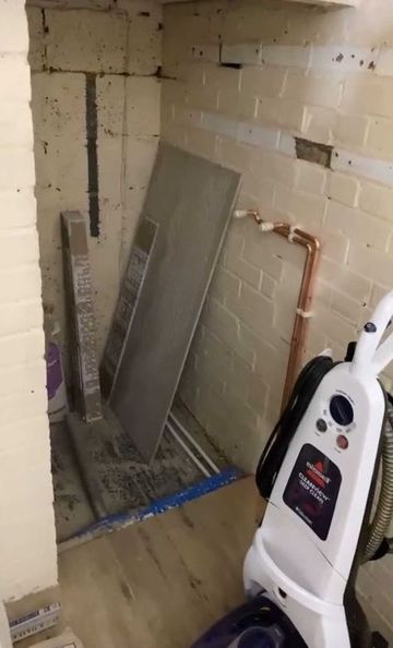 This garage-turned-dog shower is perfect for cleaning mucky pups (and ...