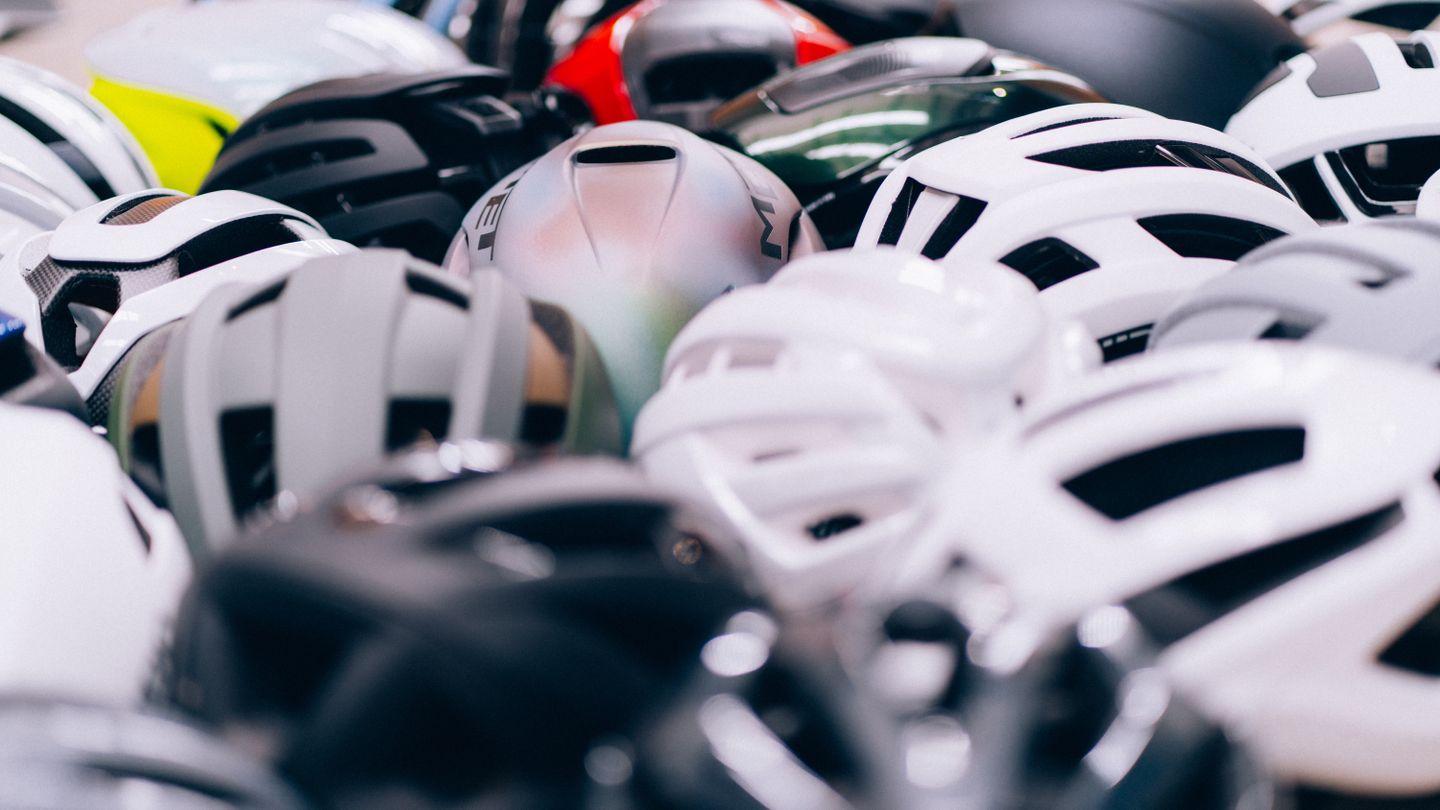 Wind tunnel tested: 47 helmets go head to head in world's most ...