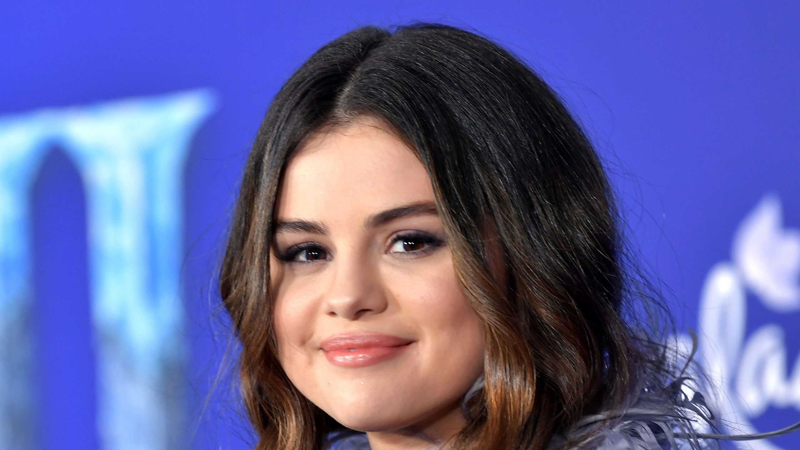 Selena Gomez Left Social Media After Attacks About Her Weight | Marie ...