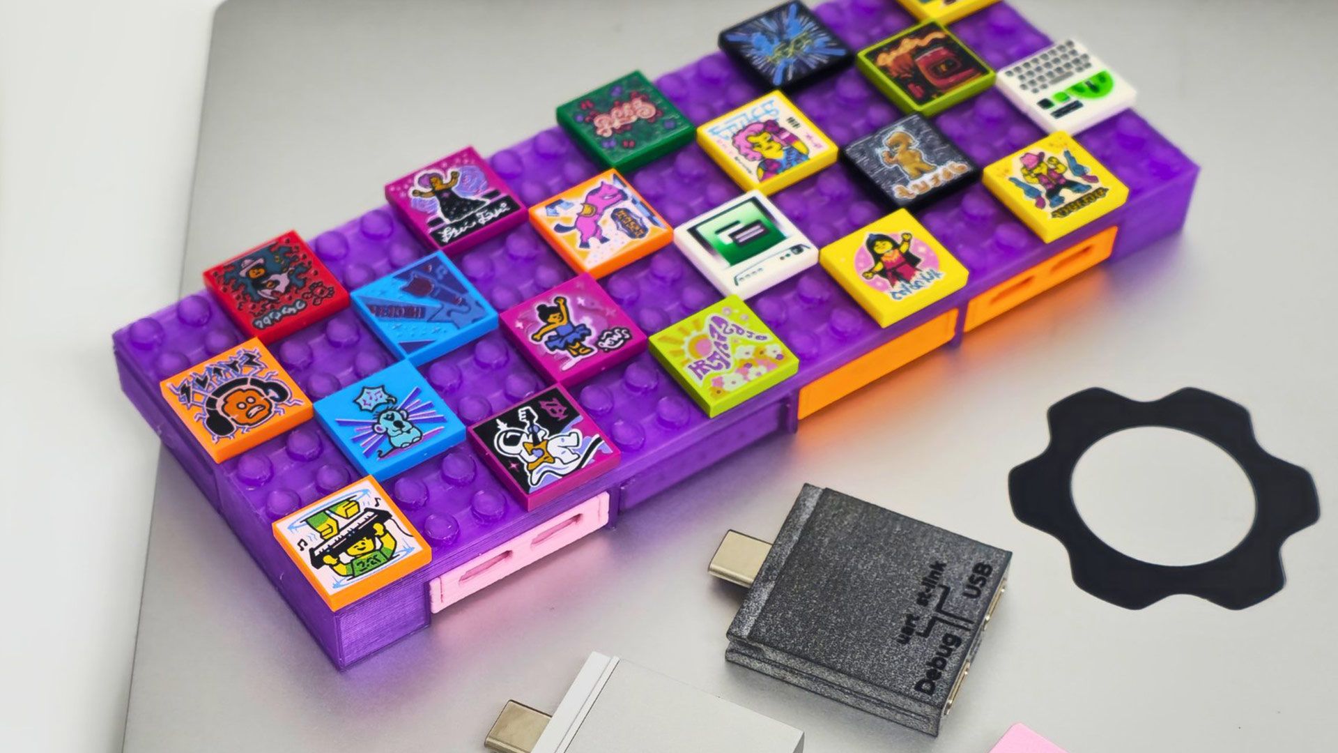 This new 'DockFrame' expansion card can transform a PC's USB-C port ...