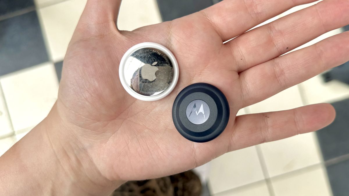 Motorola's new $29 key finder has two major advantages Apple AirTags ...