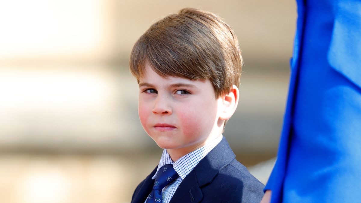Prince Louis' missing finger is baffling fans in new picture | Woman & Home