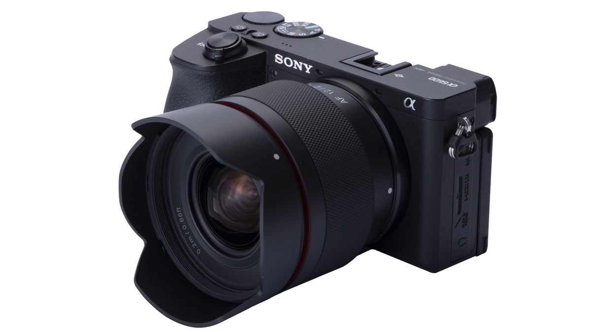 Samyang/Rokinon AF 12mm F2 E aims to be the perfect ‘astro’ lens for ...