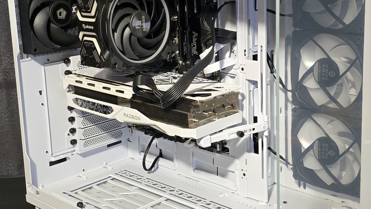 Be Quiet Light Base 900 DX Case Review: Innovative design with lots of ...