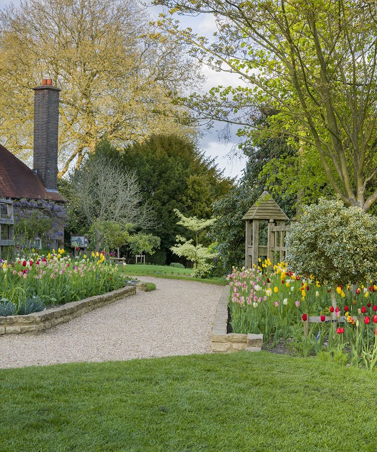 William Morris exhibition at Standen House and Garden | Homes and Gardens