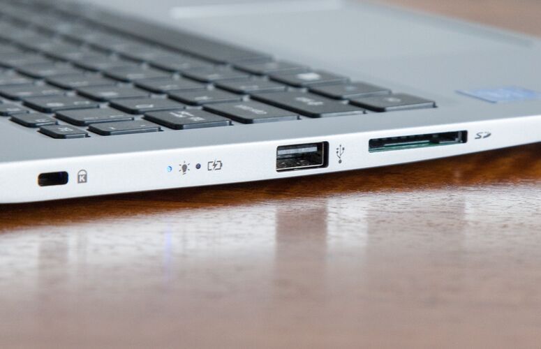 Acer Swift 1 (SF1113-31 P5CK) - Full Review and Benchmarks | Laptop Mag