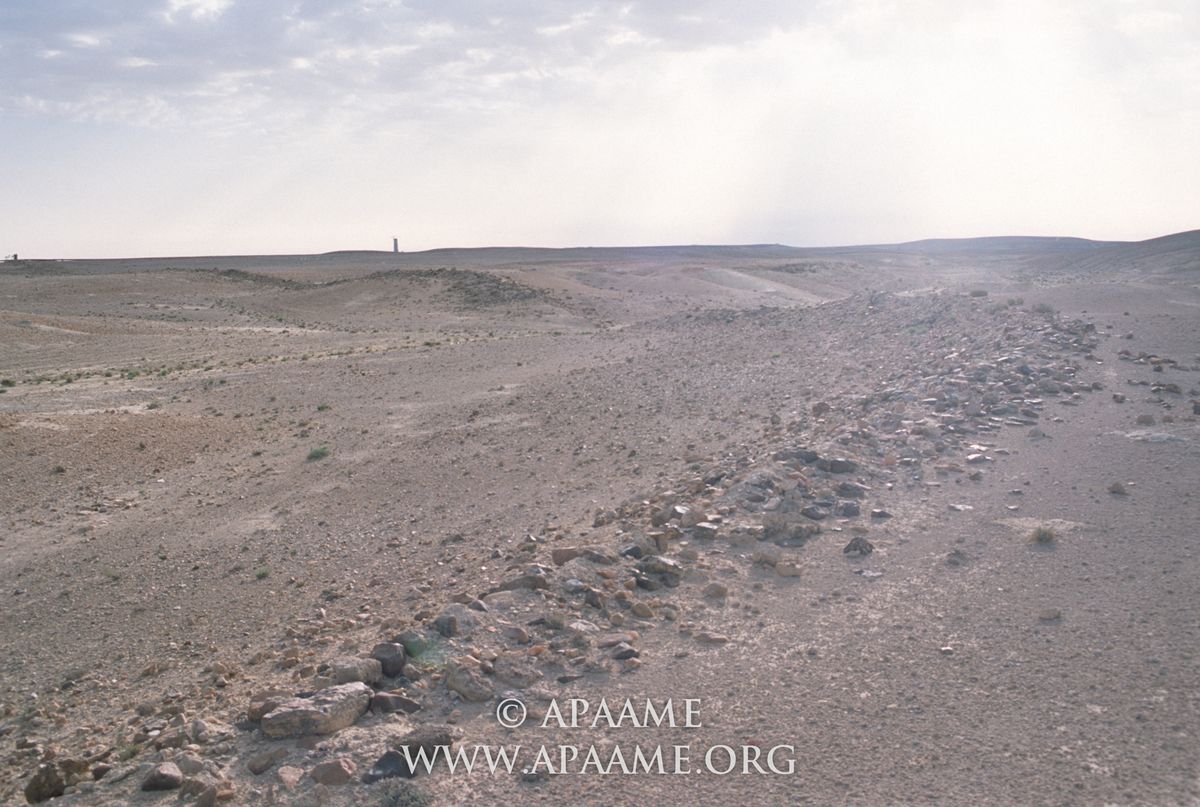 Photos: Ruins of Mysterious Wall Found in Jordan | Live Science