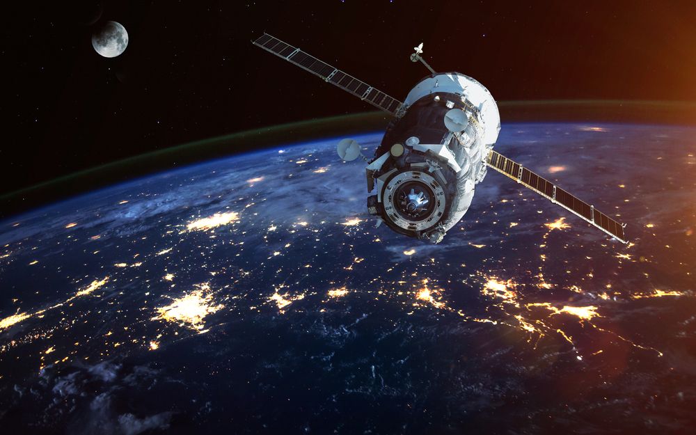 AWS Ground Stations link satellites to the cloud | IT Pro