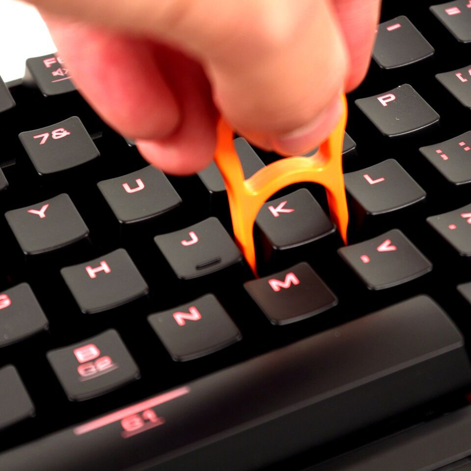 iBuypower Expands Into Gaming Peripherals With MEK Keyboard | Tom's ...