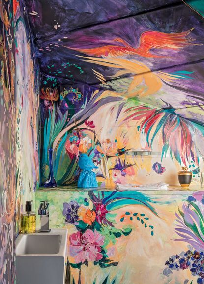 12 wall mural ideas with paint, wallpaper and more | Livingetc