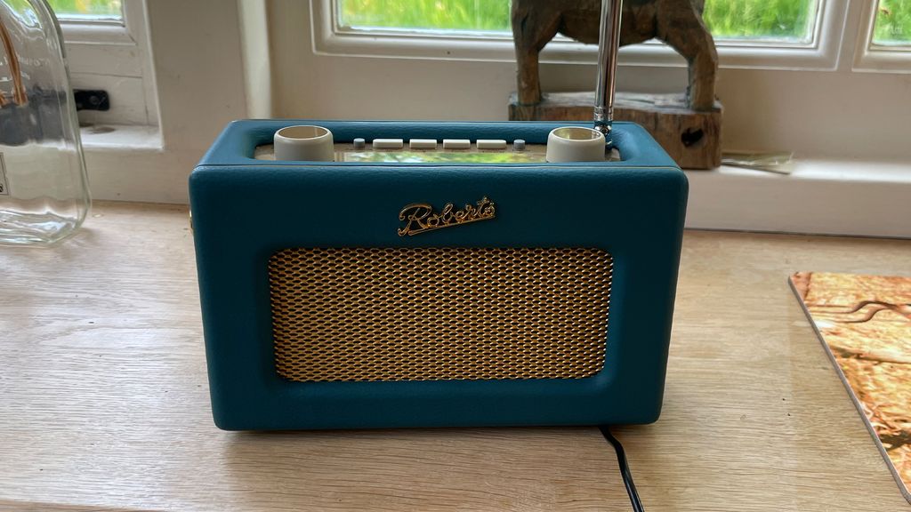 Roberts Revival Uno BT review: solid sound, pleasing looks and useful ...