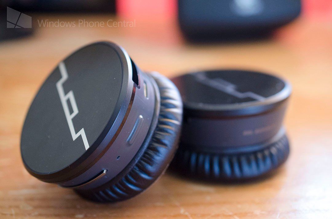 SOL REPUBLIC Tracks Air, Bluetooth headphones for the EDM lover ...