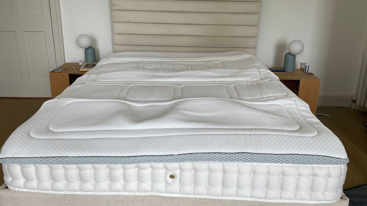 OTTY Bamboo Mattress Topper with Charcoal review: cool and comfortable ...