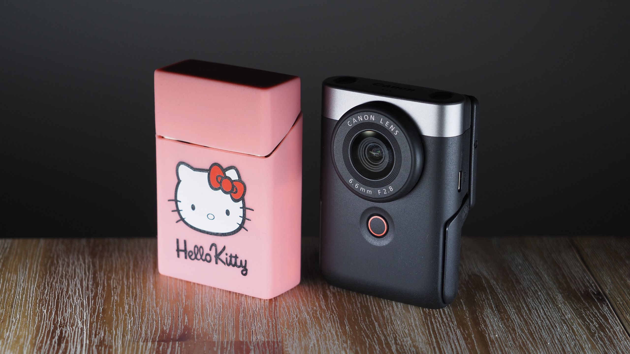 The Canon PowerShot V10 – the size of a pack of cigarettes – wins a ...