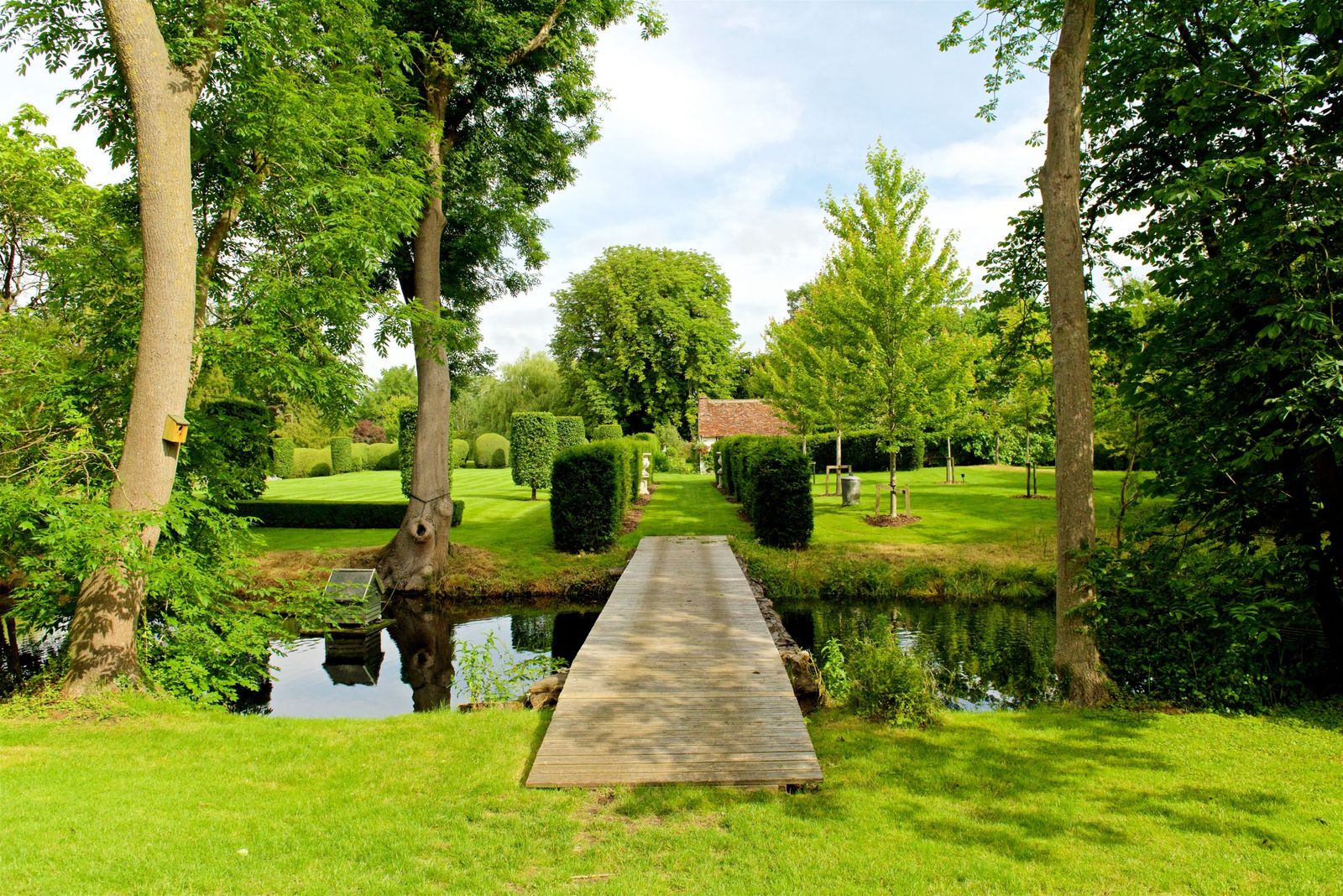 A sprawling 18th century manor house that has links to William the ...