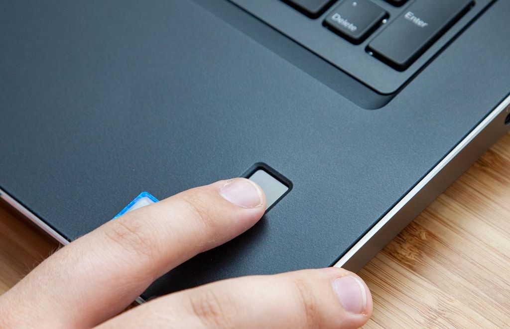 Dell Precision 7730 - Full Review and Benchmarks | Laptop Mag