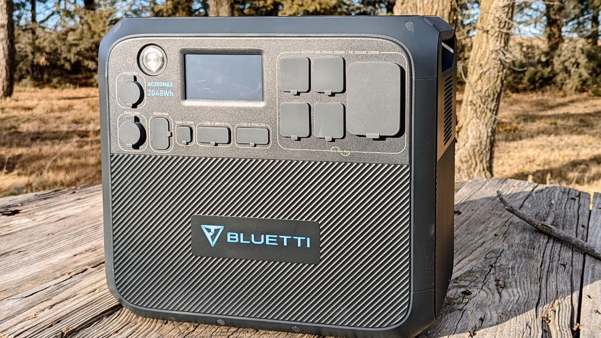 BLUETTI AC200MAX power station review: Impressive portable power ...