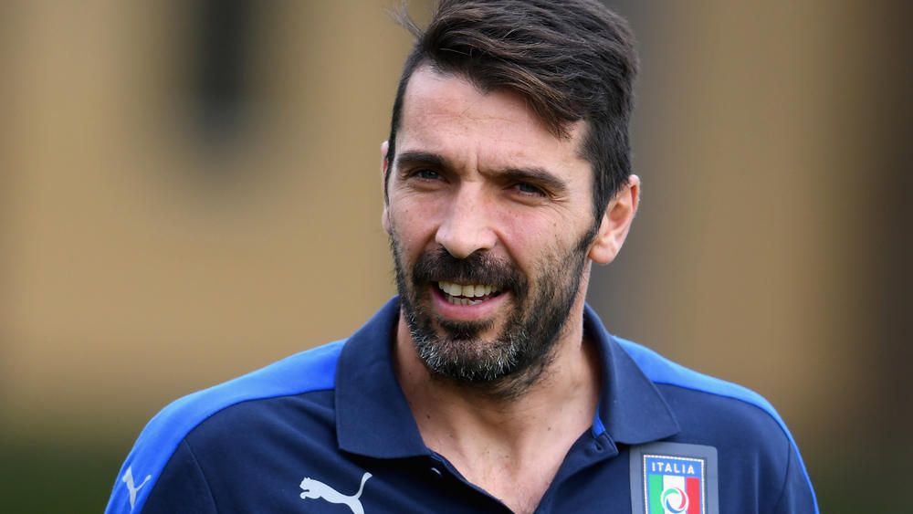 Buffon denies 'step aside' claims | FourFourTwo