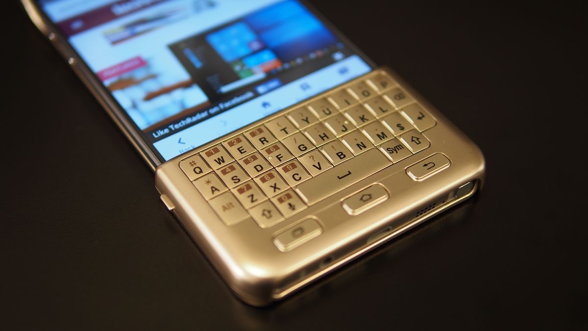 Samsung hopes to cure BlackBerry envy with Galaxy Note 5 keyboard case ...