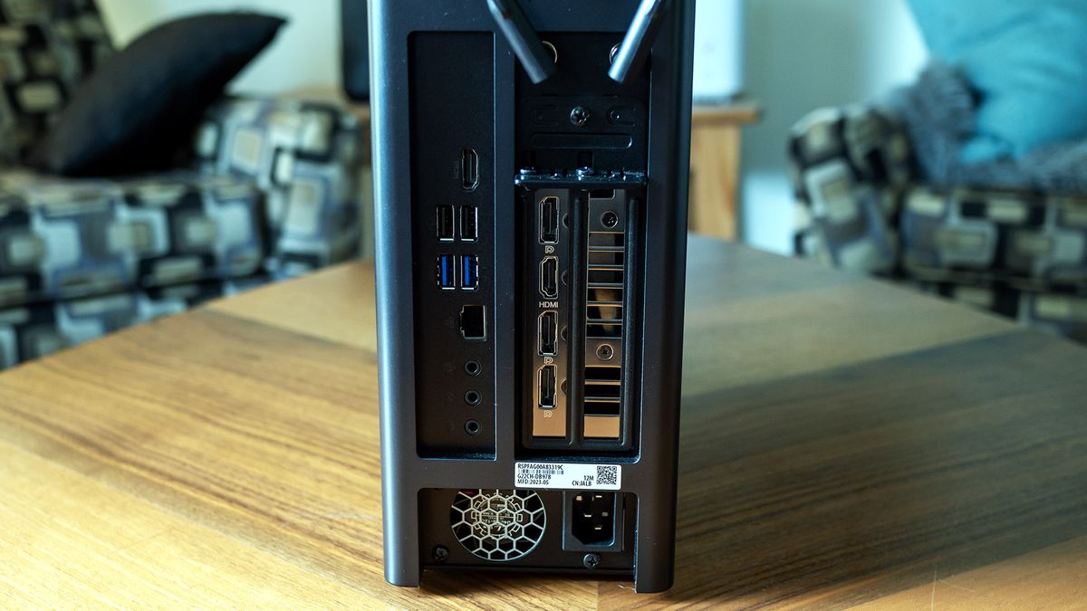 Asus ROG G22CH Review: Small and Powerful, But Loud | Tom's Hardware