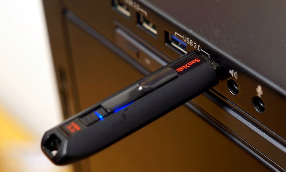 Do you need to "eject" USB flash drives? | PC Gamer