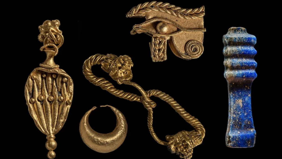 10 extraordinary treasures that archaeologists unearthed this year ...