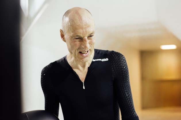 Graeme Obree and his Old Faithful bike put to the test in a wind tunnel ...