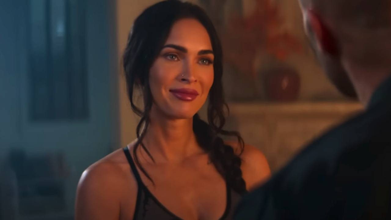 Megan Fox Opens Up About 'Childhood Trauma' Affecting Her Past ...