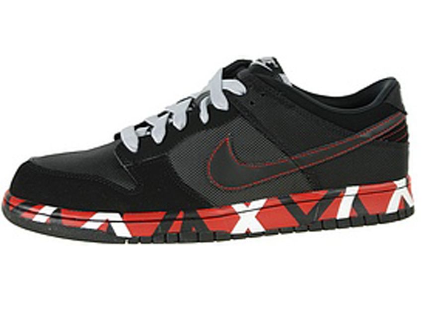 Nike denies copying Eddie Van Halen's shoe design | MusicRadar