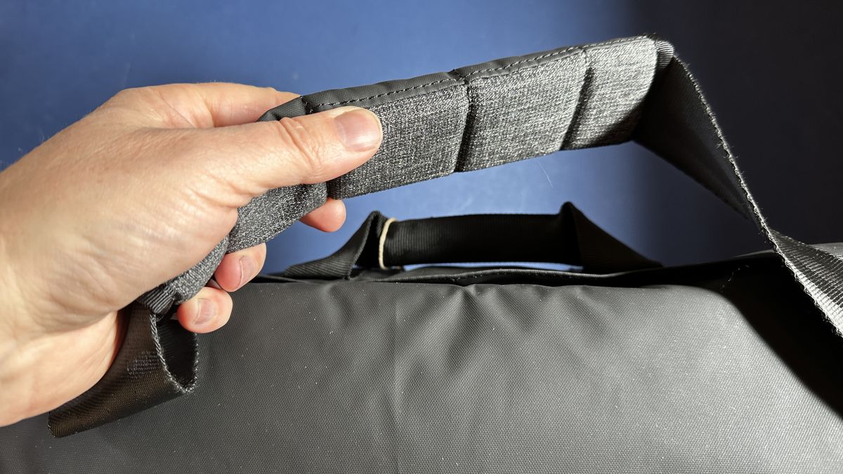 Tenba DNA 13 DSLR messenger bag review | Digital Camera World