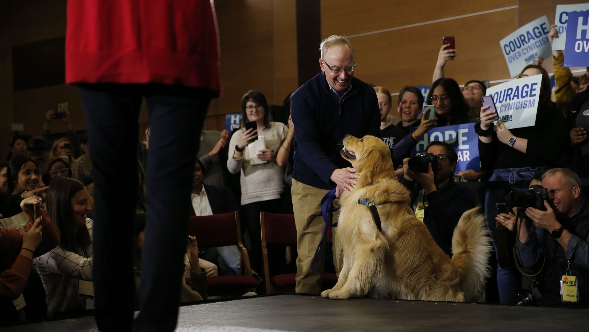 Who Is Elizabeth Warren's Husband, Bruce Mann? The Harvard Professor Is ...