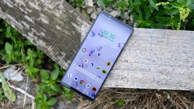 Sony Xperia 1 VI review: an old-school flagship that demands some ...