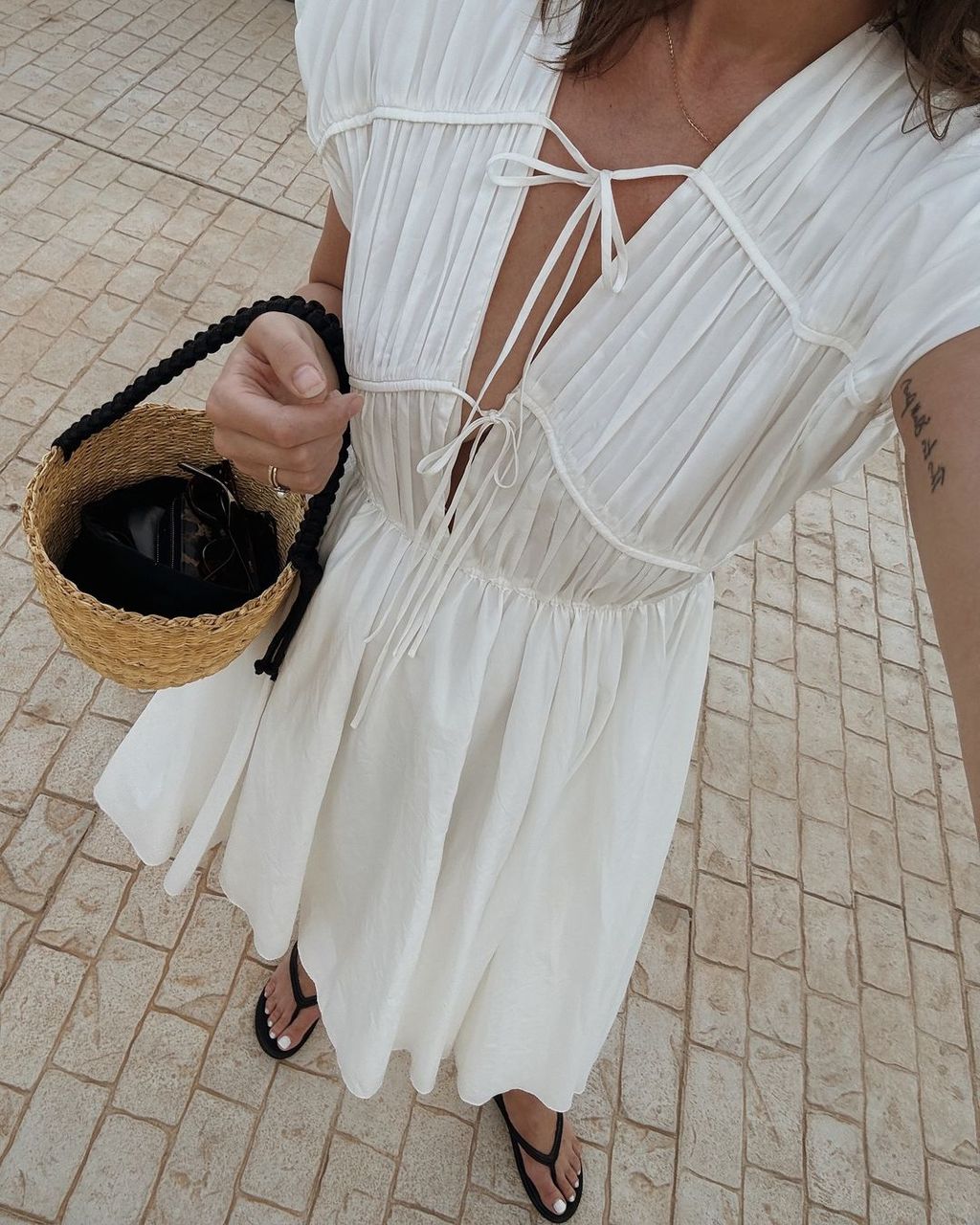 The Best Leather Flip-Flops to Elevate Your Summer Outfits, According ...