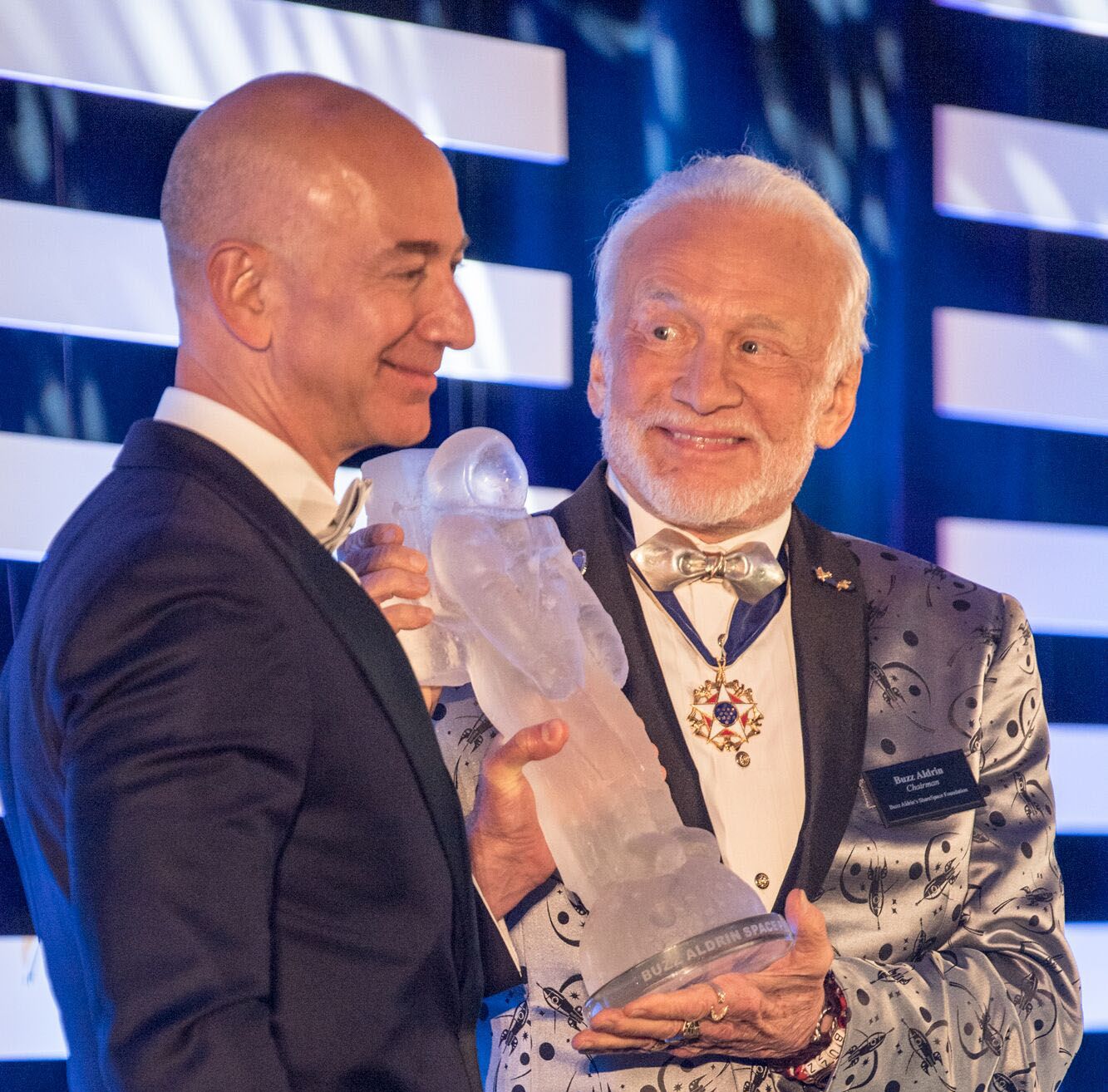 Jeff Bezos' Vision: 'A Trillion Humans in the Solar System' | Space