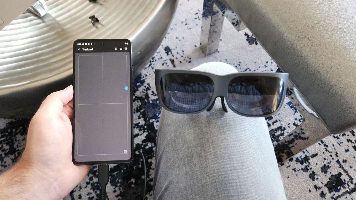 Lenovo’s platform-agnostic AR glasses will make a virtual display for ...